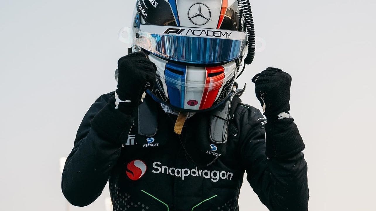 Doriane Pin wins Race 1 in Qatar, but Abbi Pulling is the 2024 F1 ...